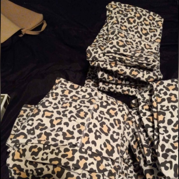 wild fable | Pants & Jumpsuits | Wild Fable Fun Leopard Patterns ...